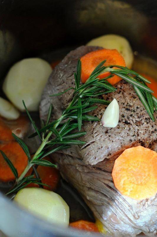 Püreli Dana Rosto - PelinChef