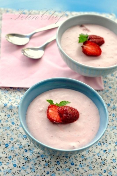 Çilekli Marshmallow Mousse - PelinChef
